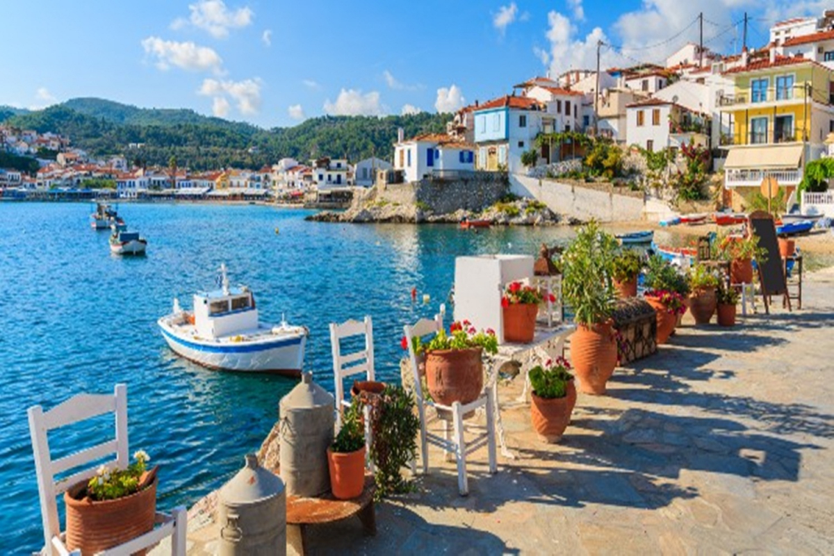 Έρχεται και τρίτο voucher North Evia - Samos Pass: Πότε ανοίγει ξανά η ...